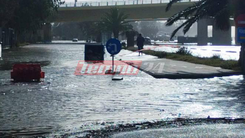 Η κακοκαιρία δείχνει τα... δόντια της στην Πατρα - Απροσπέλαστη η ...