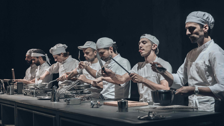 Ο Γιώργος Νανούρης ανεβάζει την «Κουζίνα» στο Θέατρο Αποθήκη - Zougla