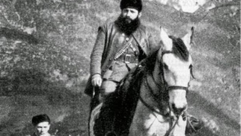 Δεν μπορούσε να ξεφύγει από το κόμμα - Zougla