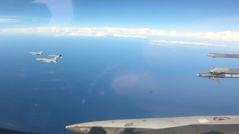 Συνεκπαίδευση ελληνικών F-16 με το αεροπλανοφόρο USS Harry S. Truman - Zougla