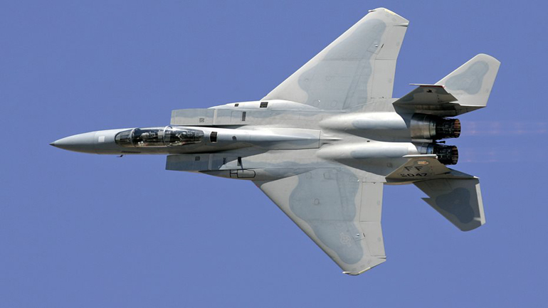 Λιβύη: Μαχητικά αεροσκάφη επιτέθηκαν σε πλοίο χωρίς σημαία ανοιχτά της Σύρτης - Zougla